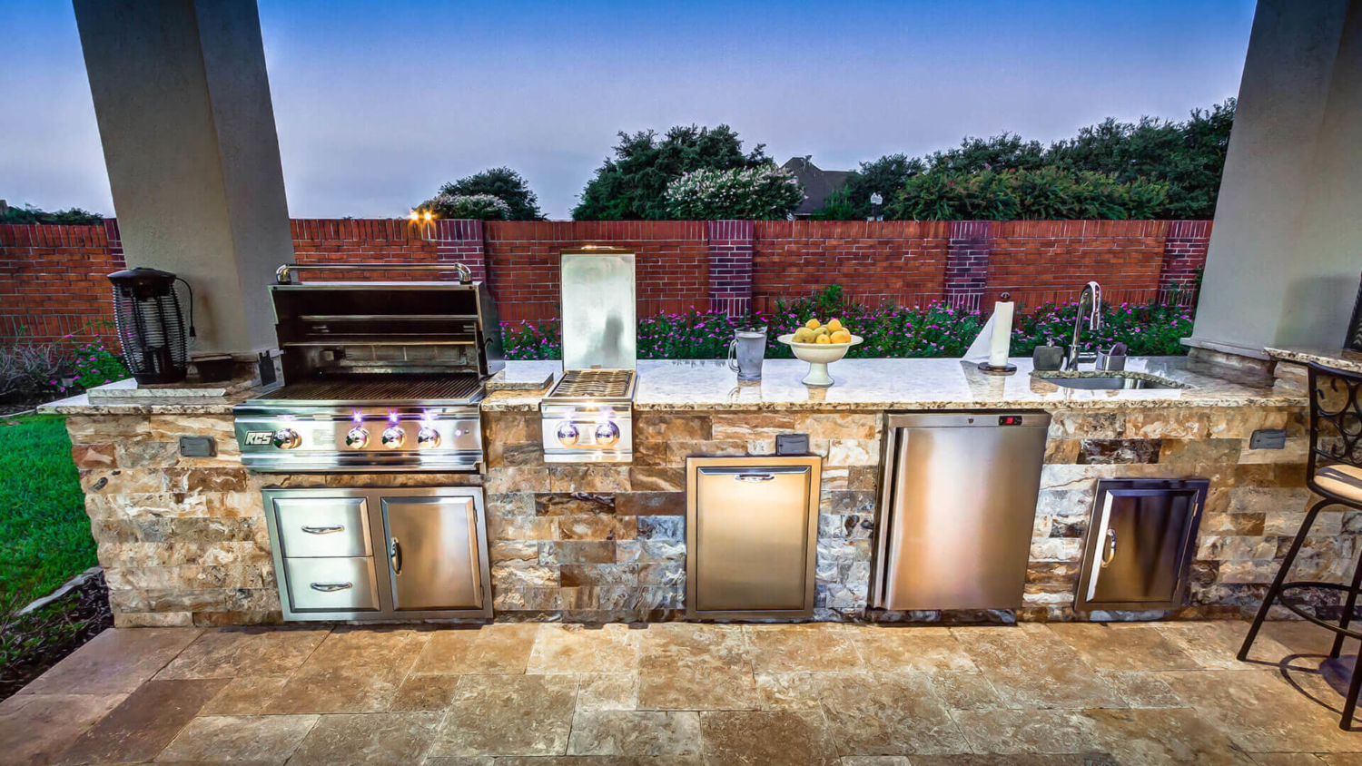 Outdoor Kitchen Stones | Synergy Granite, Austin, TX